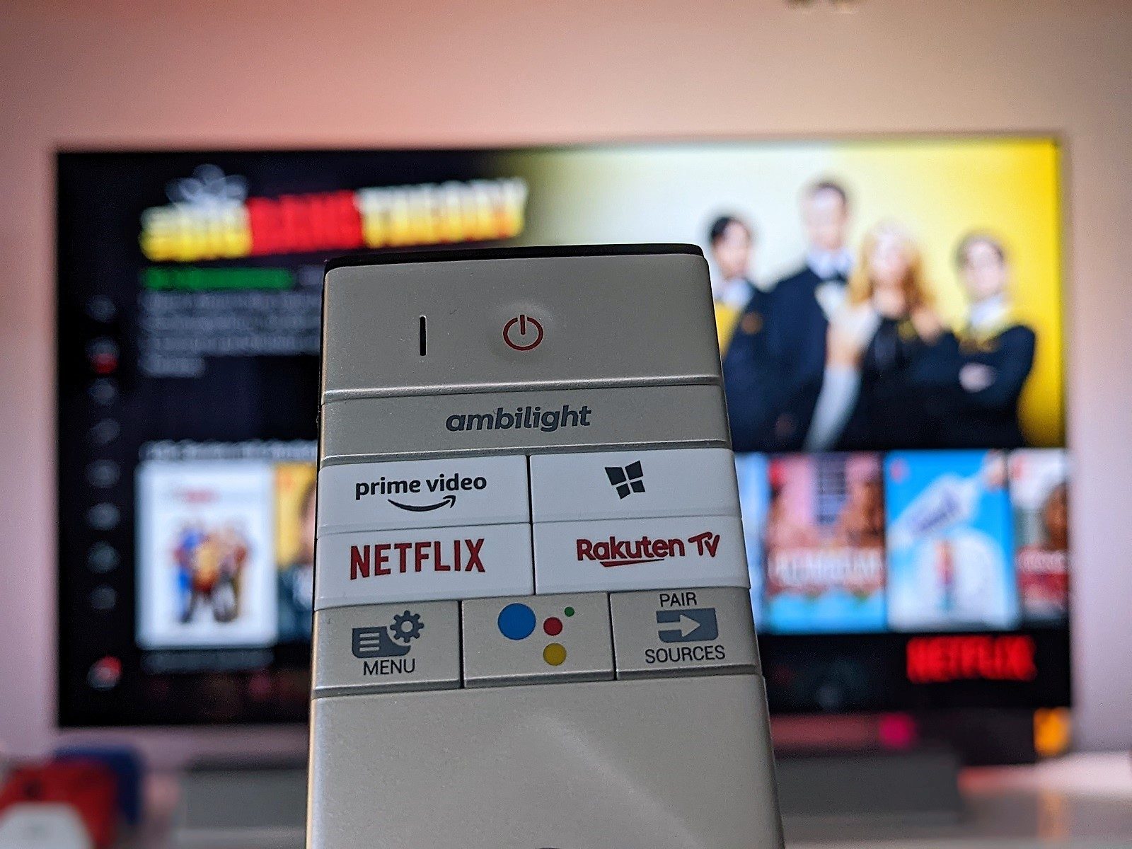 So geht Fernsehen heute - Philips OLED+ | NOT TOO OLD magazin