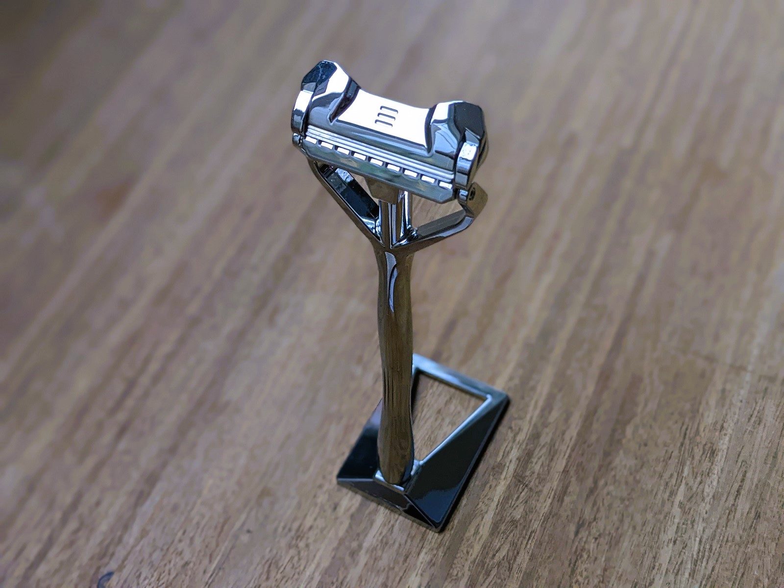 Shavent - ein Rasierer für die Ewigkeit | NOT TOO OLD magazin