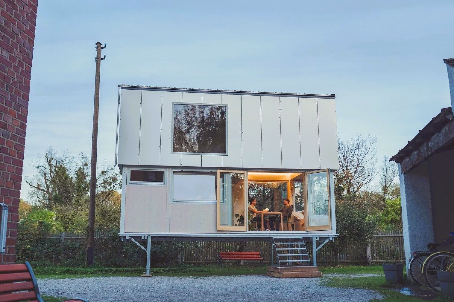 Tiny House mit 2 Etagen - Reduce to a Minimum | NOT TOO OLD magazin